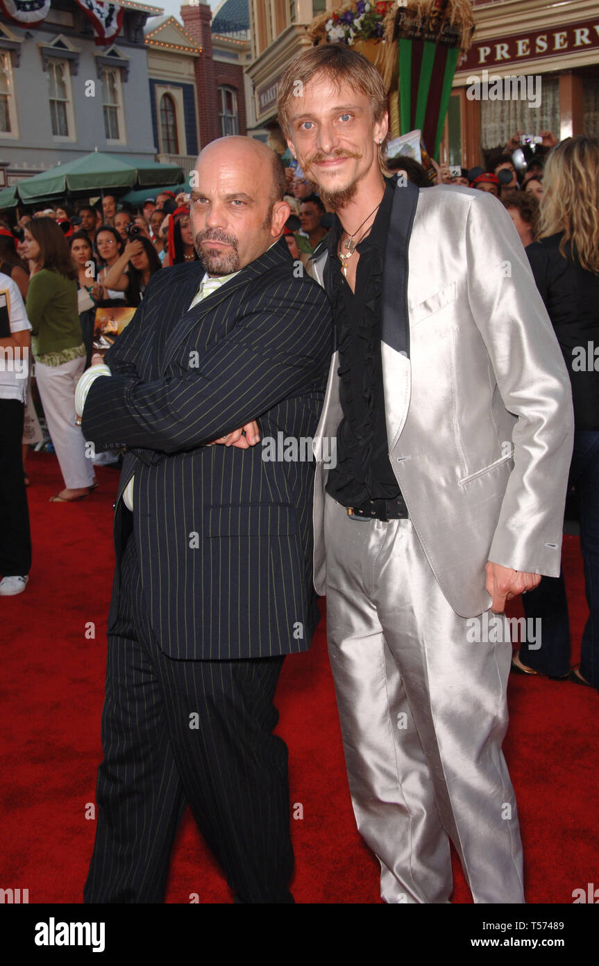 LOS ANGELES, CA. June 25, 2006: Actors LEE ARENBERG (left) & MACKENZIE ...