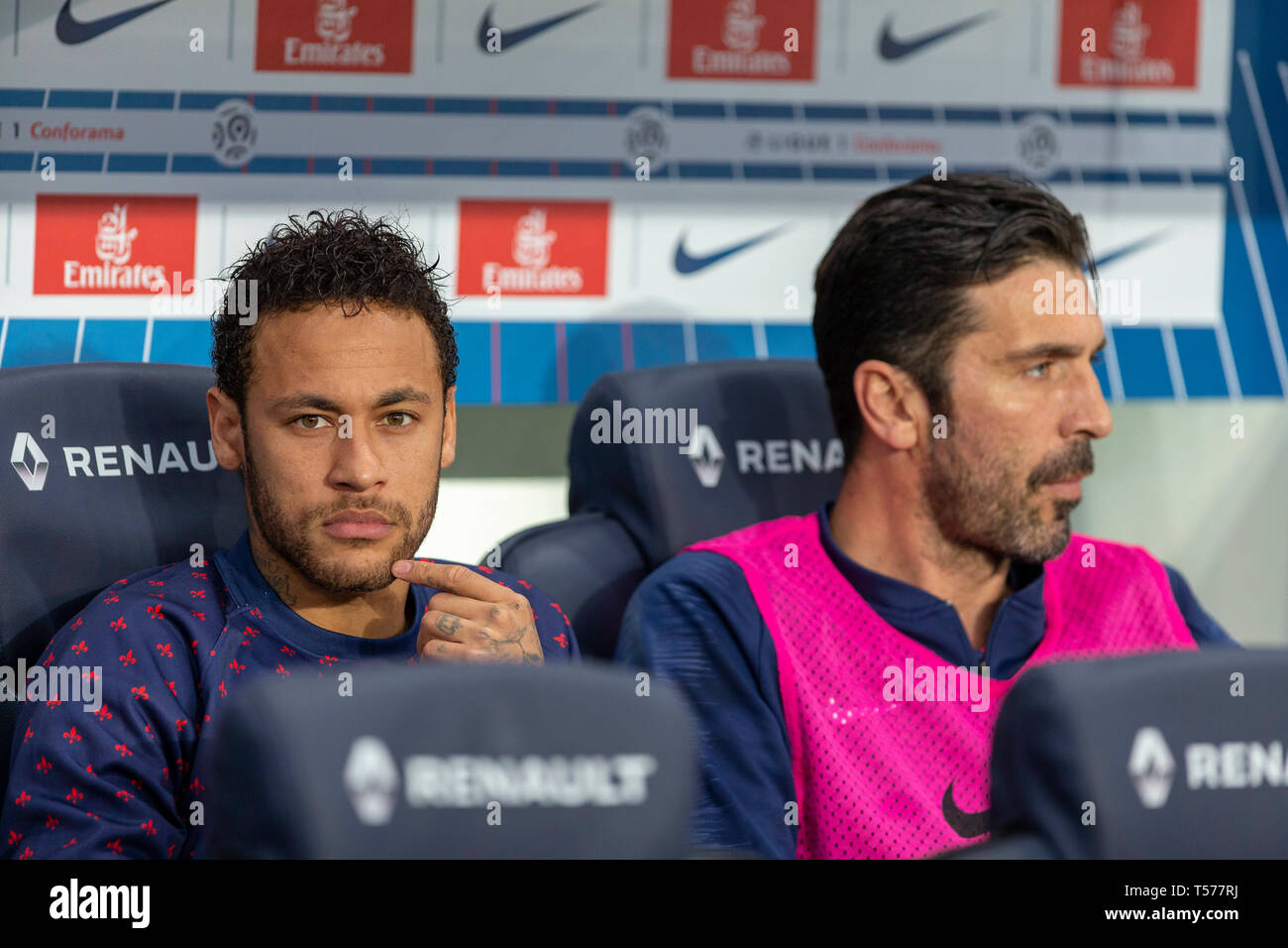 PARIS, IF - 21.04.2019: PSG X MONACO - Neymar and Buffon from PSG ...