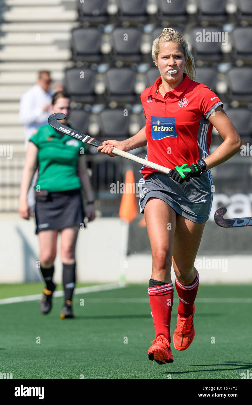 Hannah gablac hi-res stock photography and images - Alamy