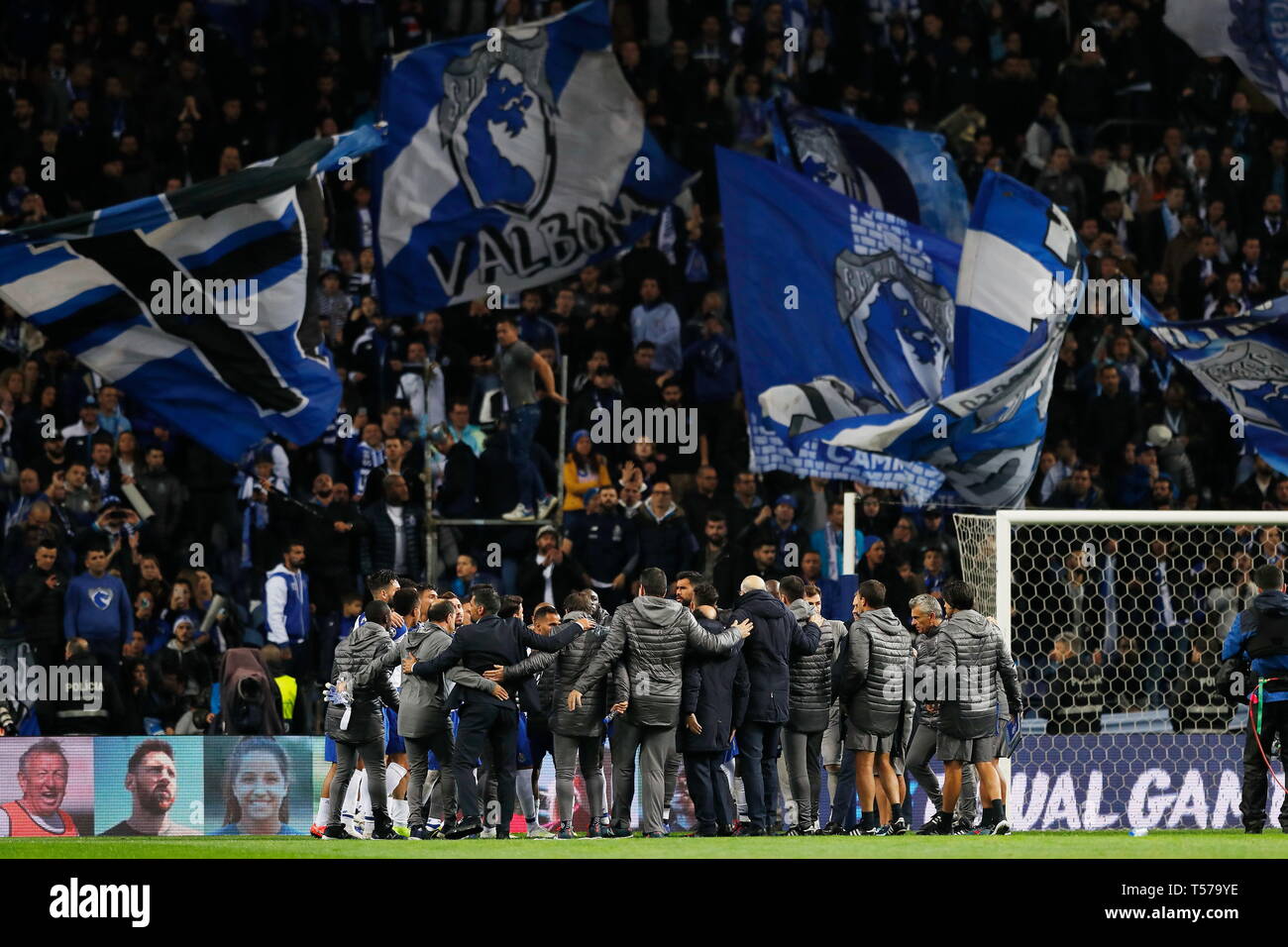 Fc porto team hi-res stock photography and images - Alamy