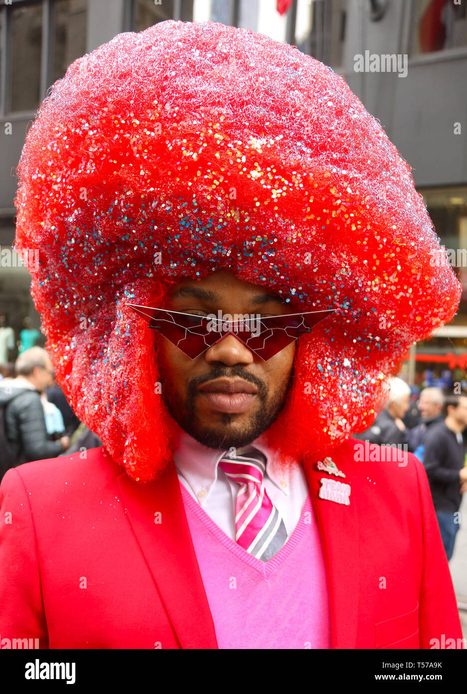 New York City, New York, USA. 21st Apr, 2019. A parade goer wears an ...
