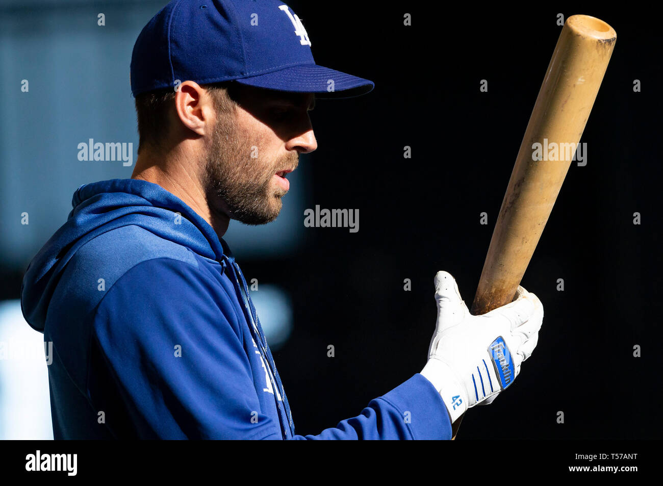 Milwaukee, WI, USA. 20th Apr, 2019. Los Angeles Dodgers left fielder ...
