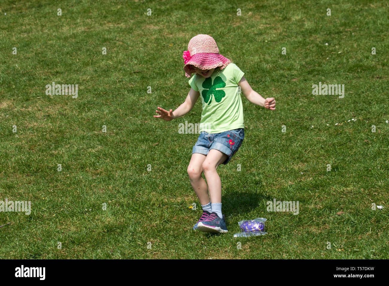 Egg cracking game hi-res stock photography and images - Alamy