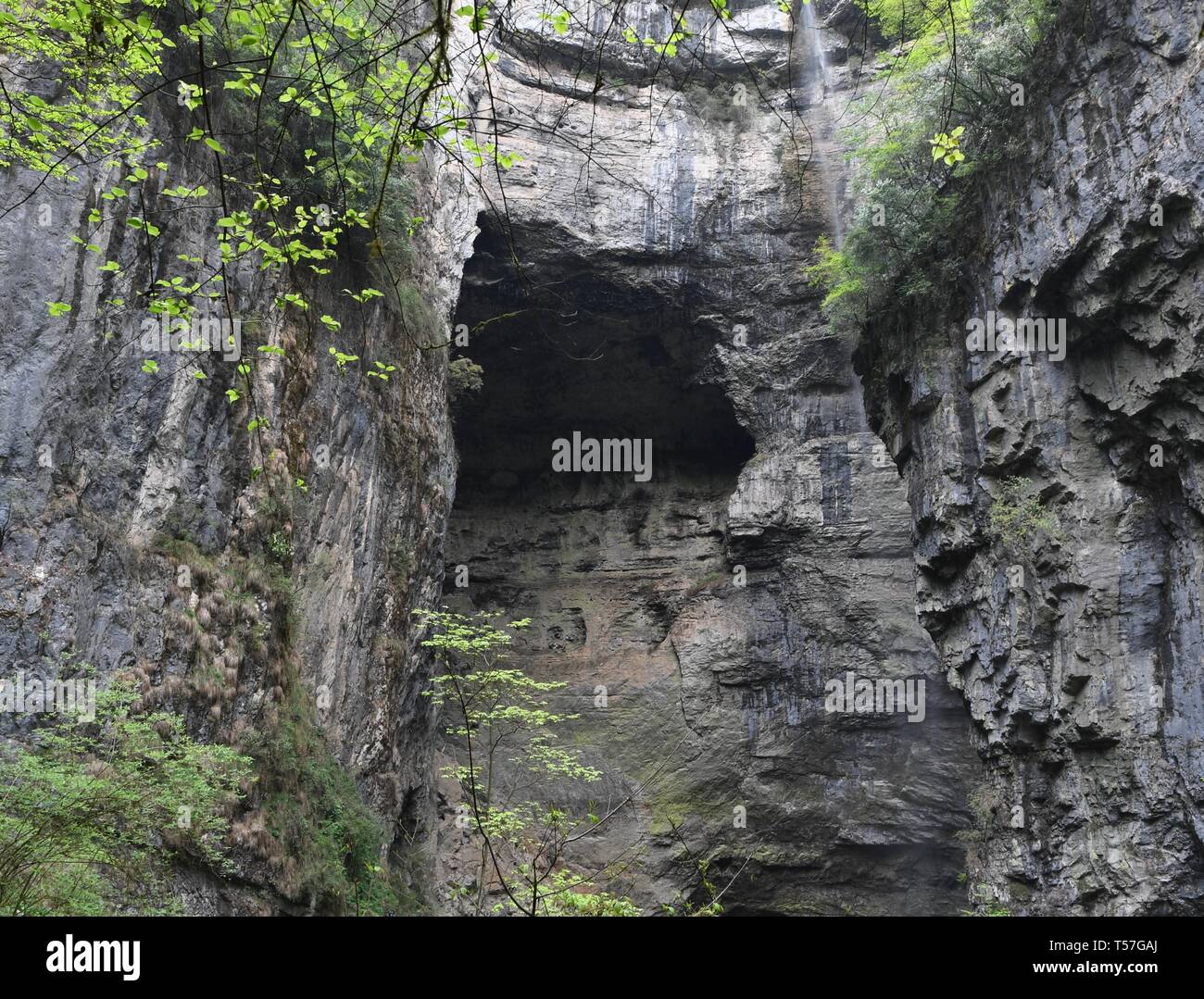 Tiankeng sinkhole hi-res stock photography and images - Alamy
