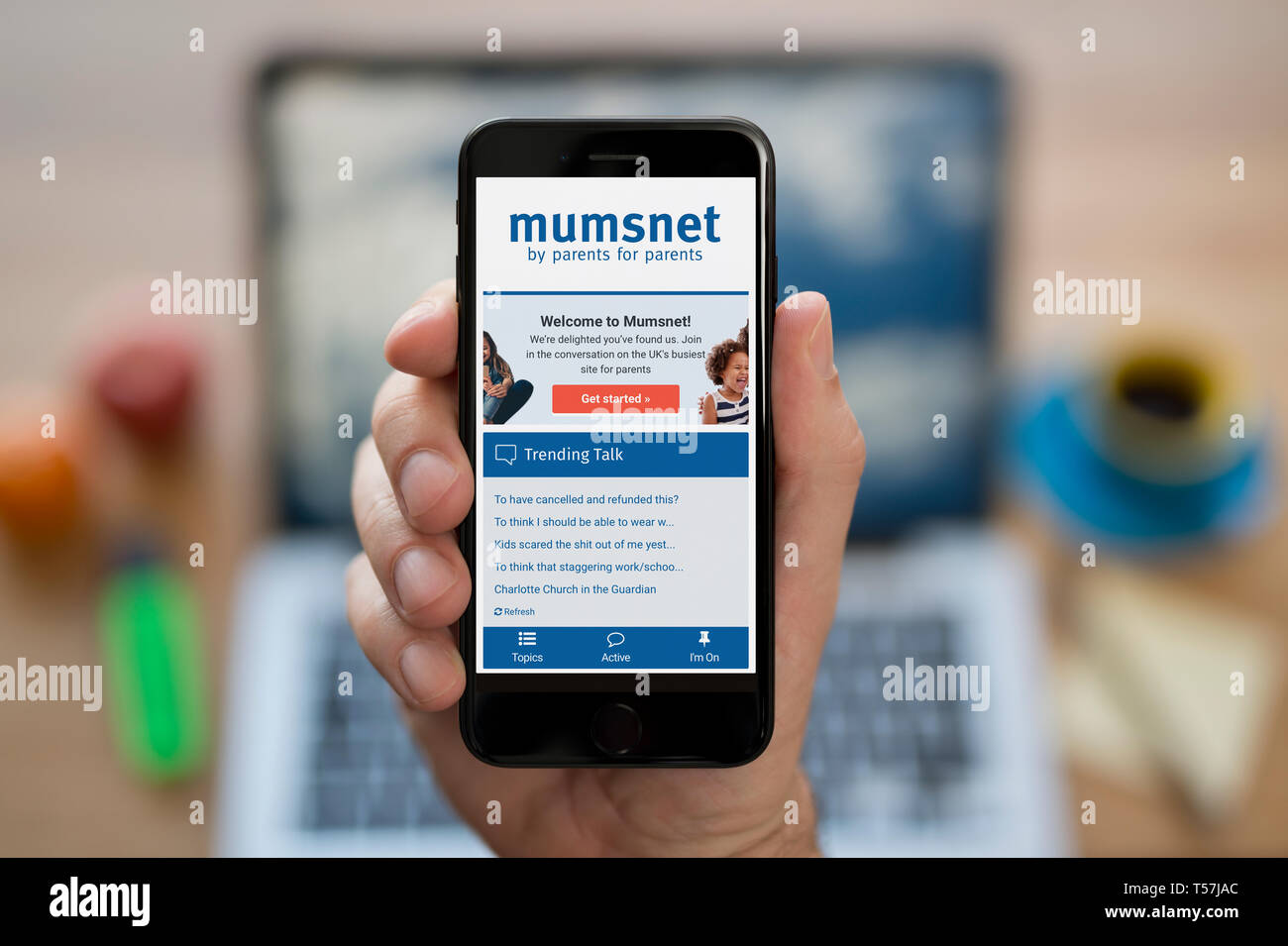Mumsnet logo hi-res stock photography and images - Alamy