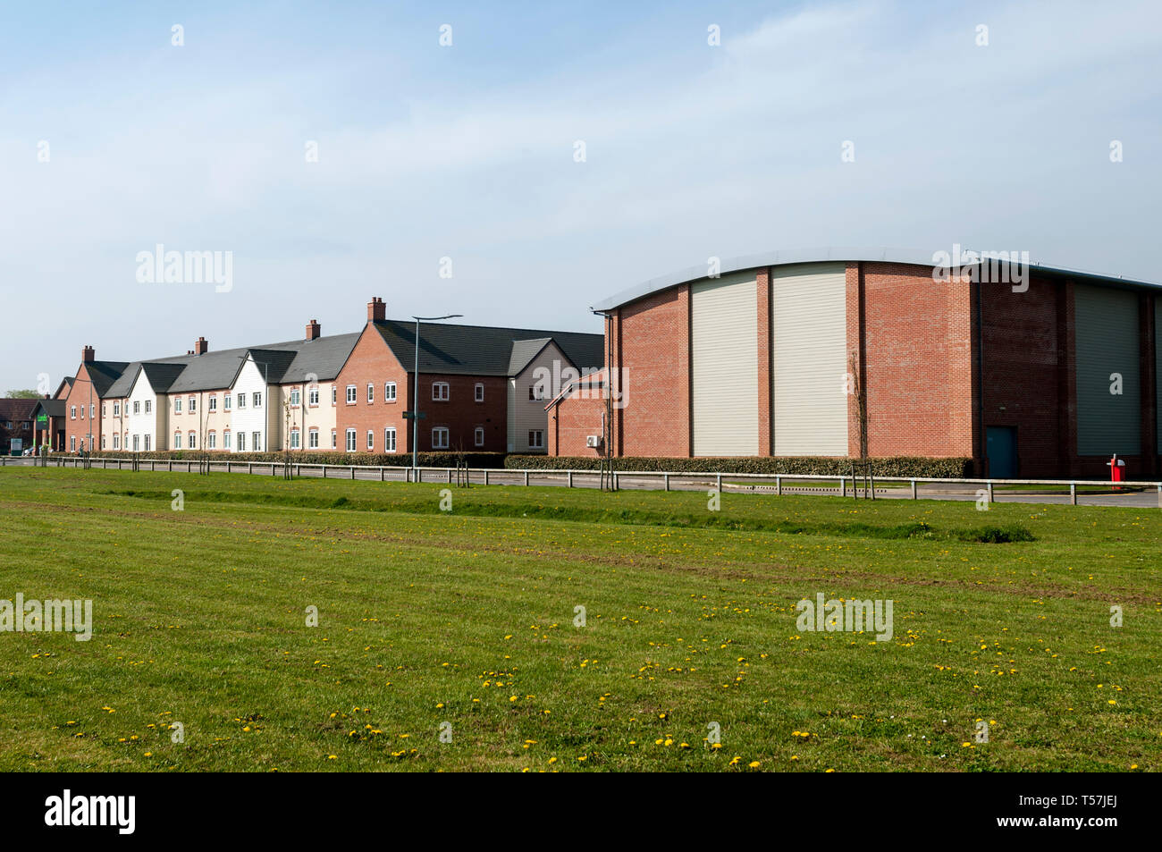 Apartments and the leisure centre, Meon Vale, Long Marston ...