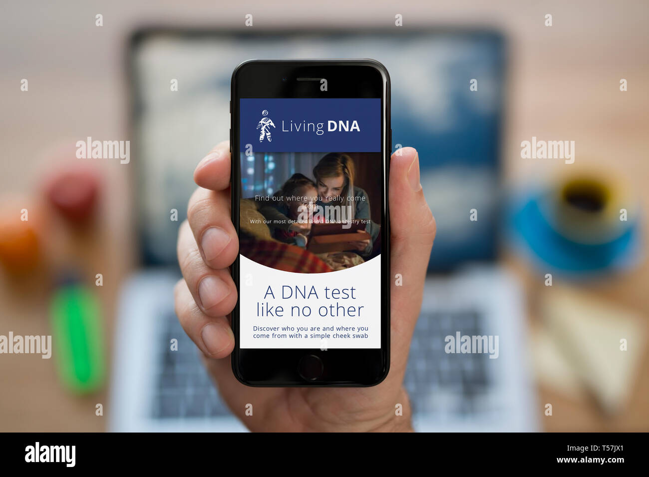 Dna logo hi-res stock photography and images - Alamy