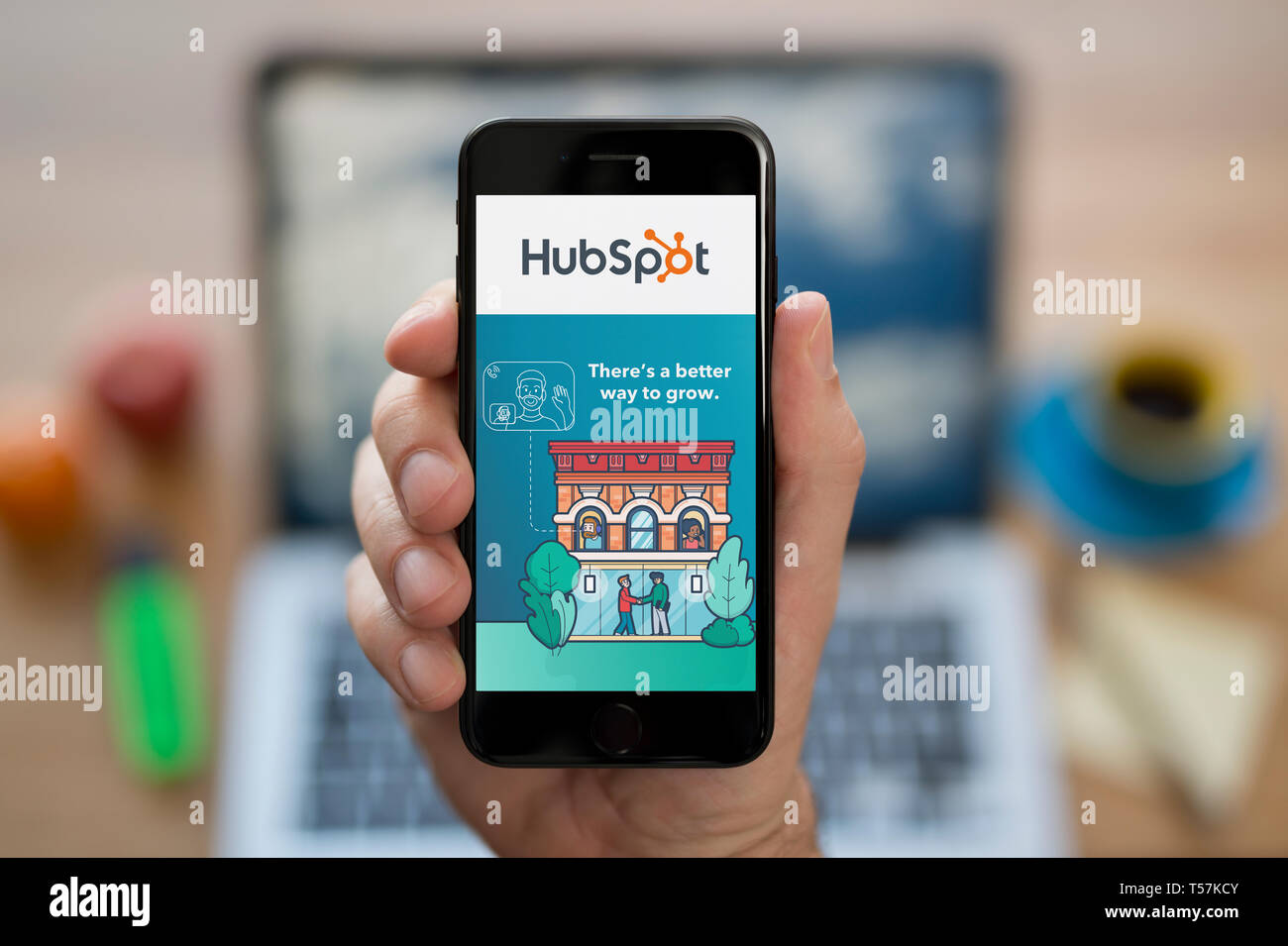 Hubspot logo hi-res stock photography and images - Alamy