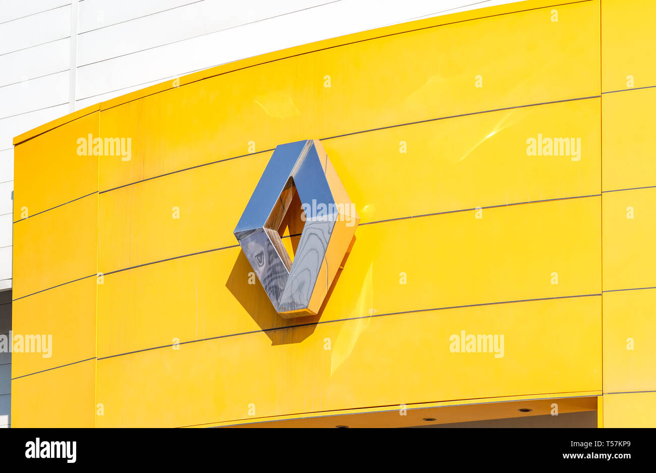 Renault new car dealer sign logo hi-res stock photography and images ...