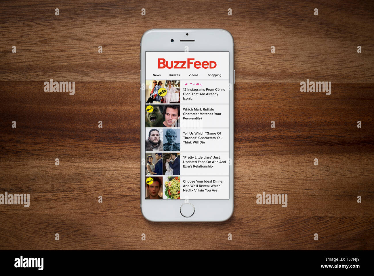 Buzzfeed logo hi-res stock photography and images - Alamy