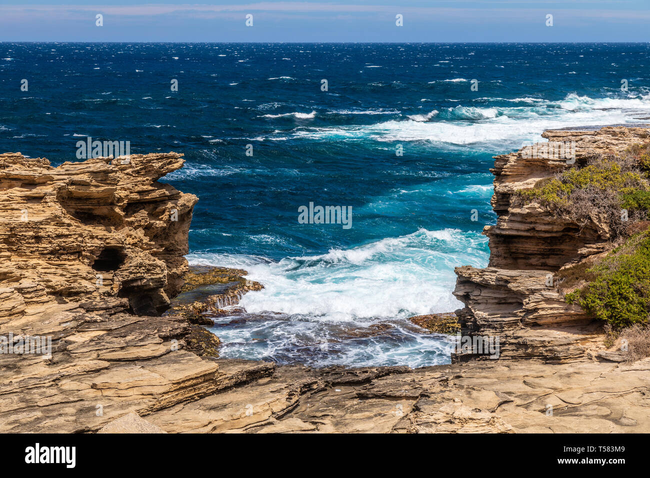 Notch island hi-res stock photography and images - Alamy