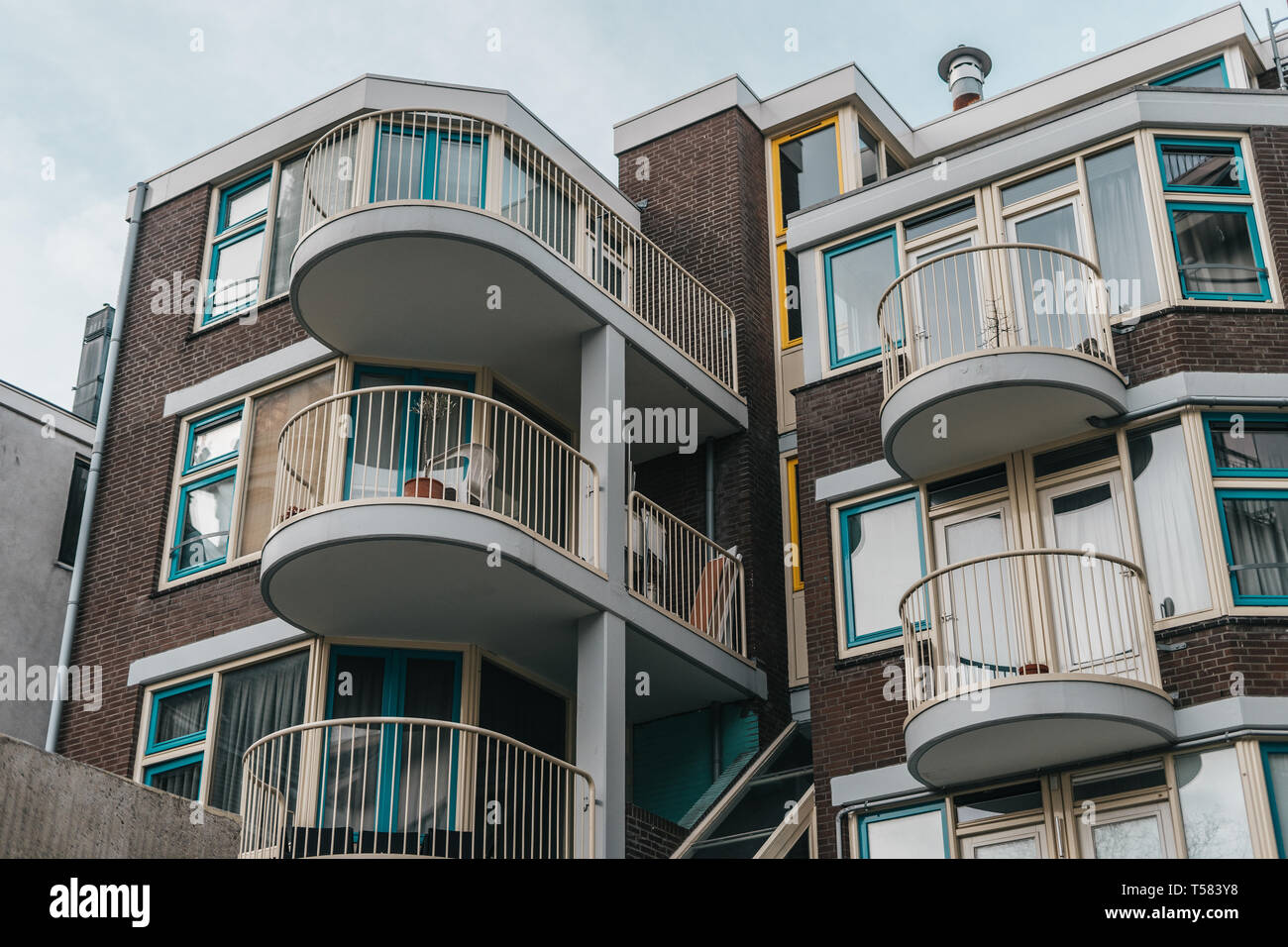 Dutch style windows hi-res stock photography and images - Alamy