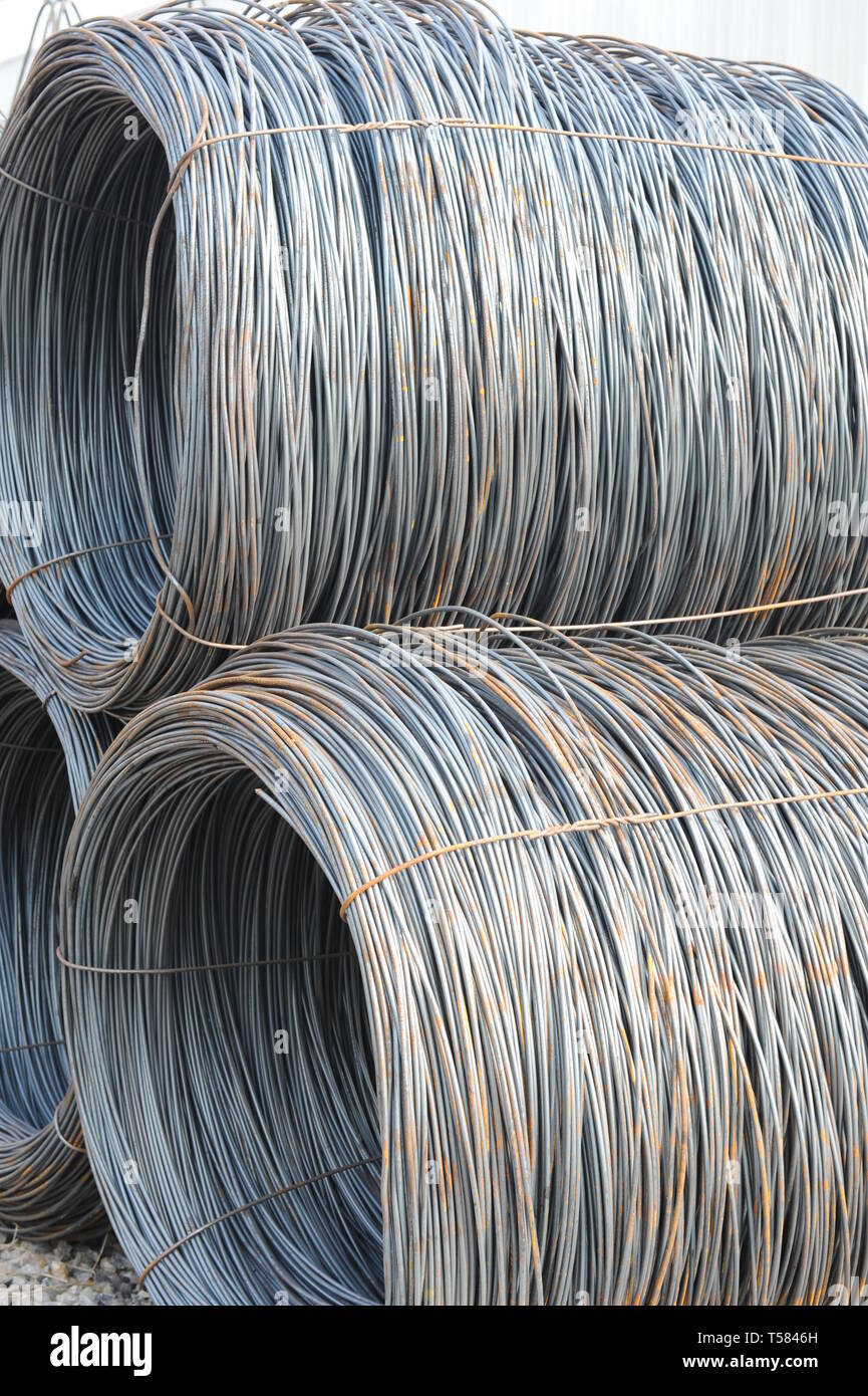 Bundled steel bar Stock Photo - Alamy