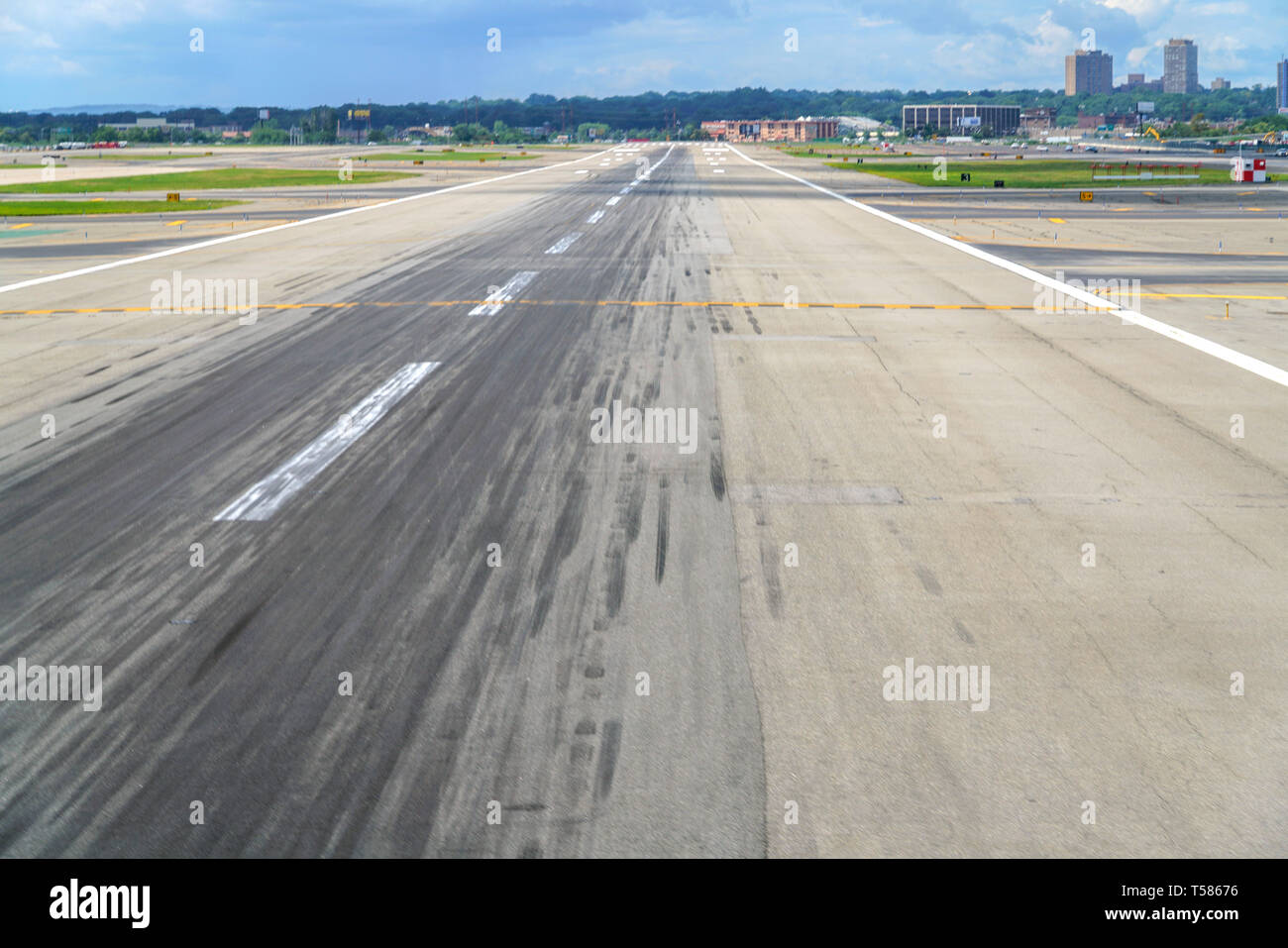 Airport runway road marking hi-res stock photography and images - Alamy