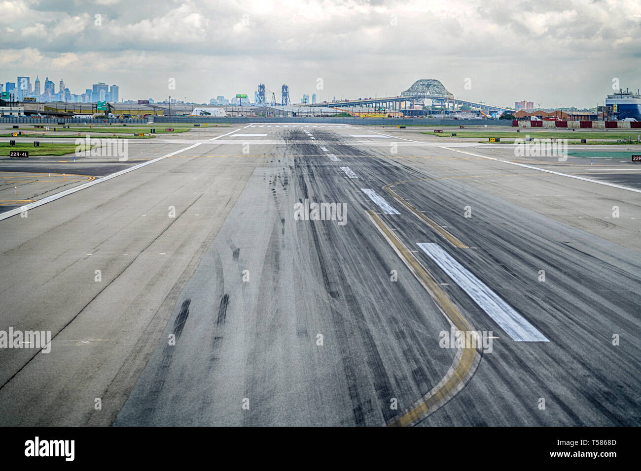 Airport runway road marking hi-res stock photography and images - Alamy