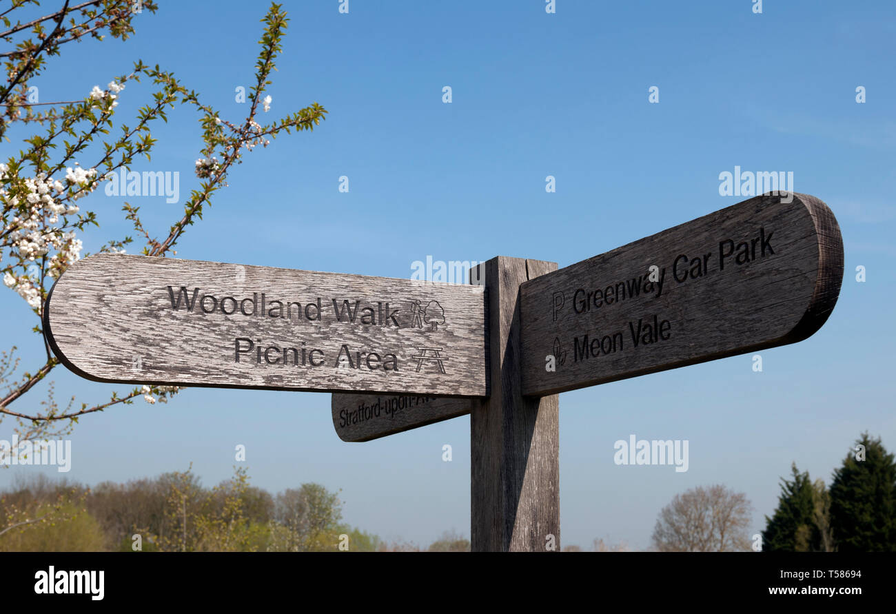 The Greenway Woodland Walk signpost, Meon Vale, Long Marston ...