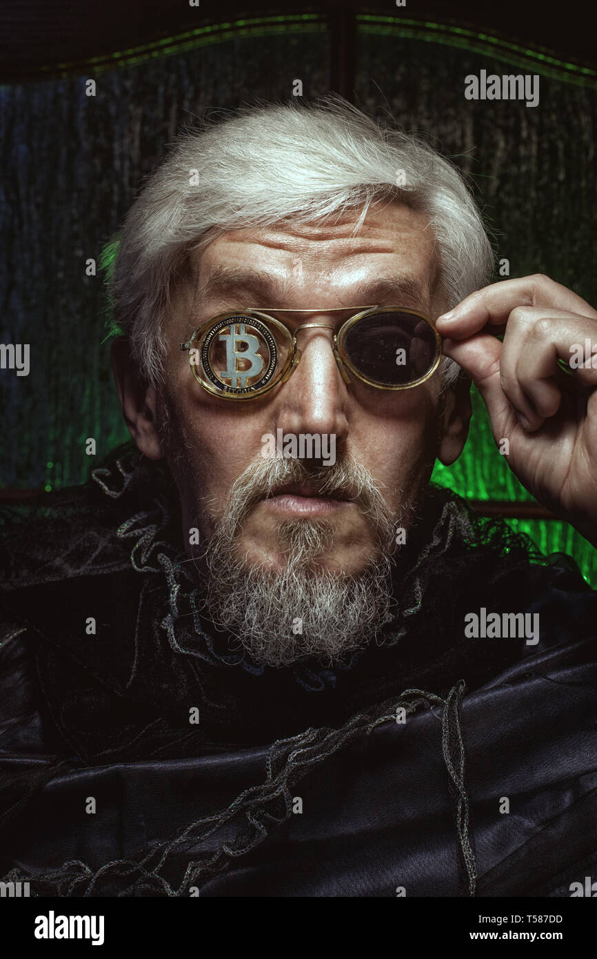 Stockbroker hi-res stock photography and images - Alamy