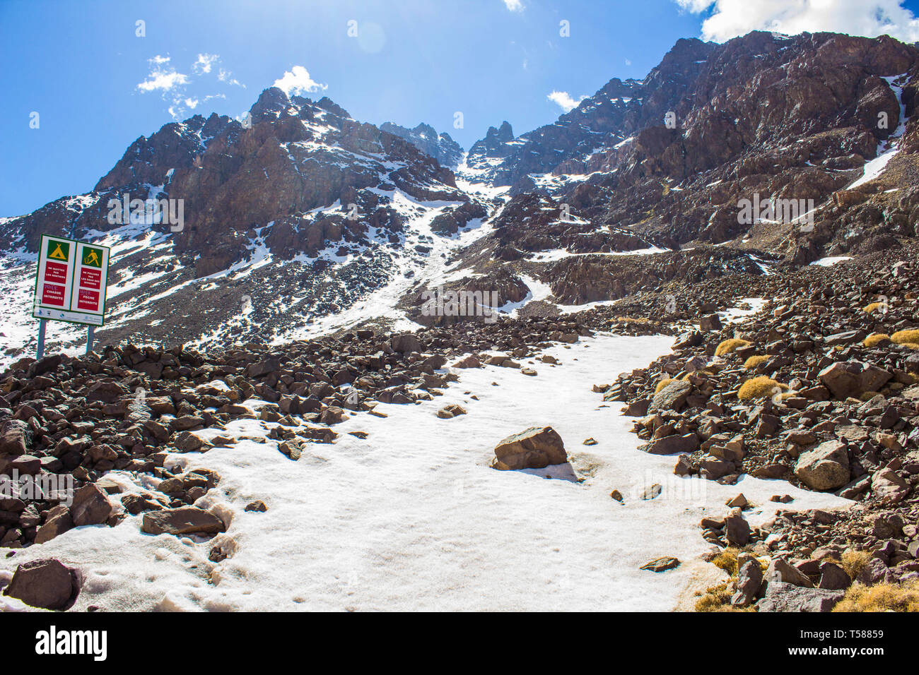 Toubkal national park peak hi-res stock photography and images - Alamy