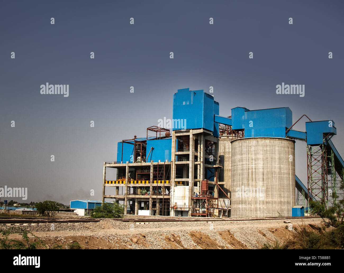 Constructional materials hi-res stock photography and images - Alamy