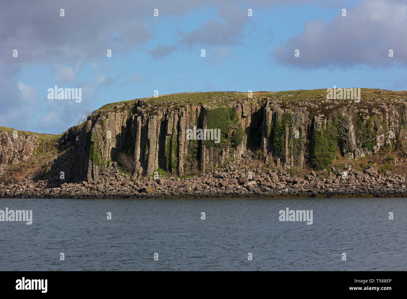 Columnar basalt rock hi-res stock photography and images - Alamy