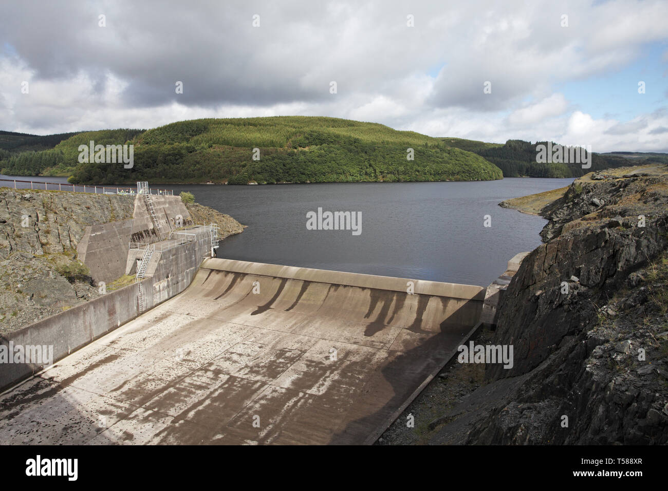 Llyn brianne reservoir hi-res stock photography and images - Alamy