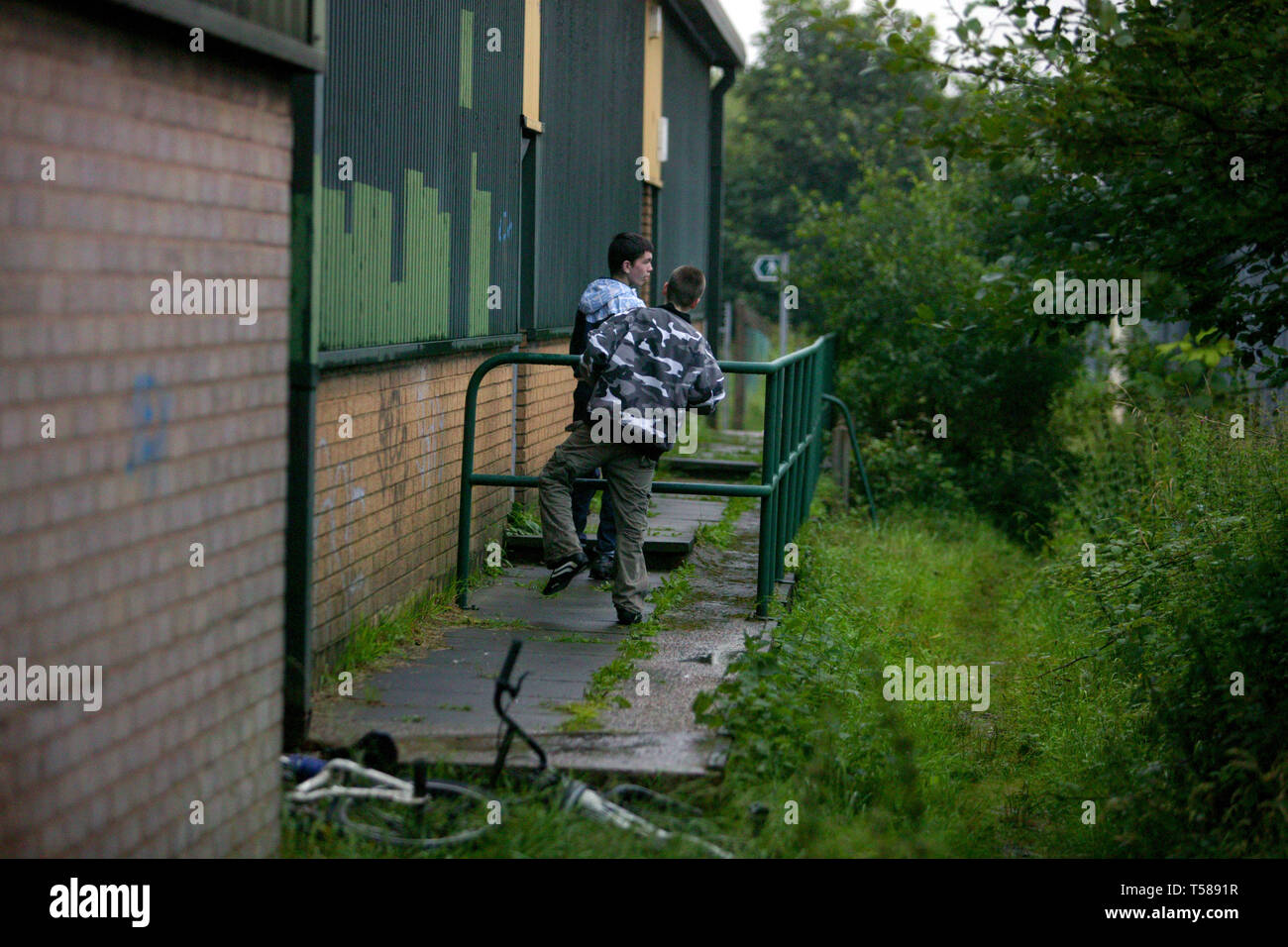 Boy lad teens boys lads teenagers hi-res stock photography and images ...