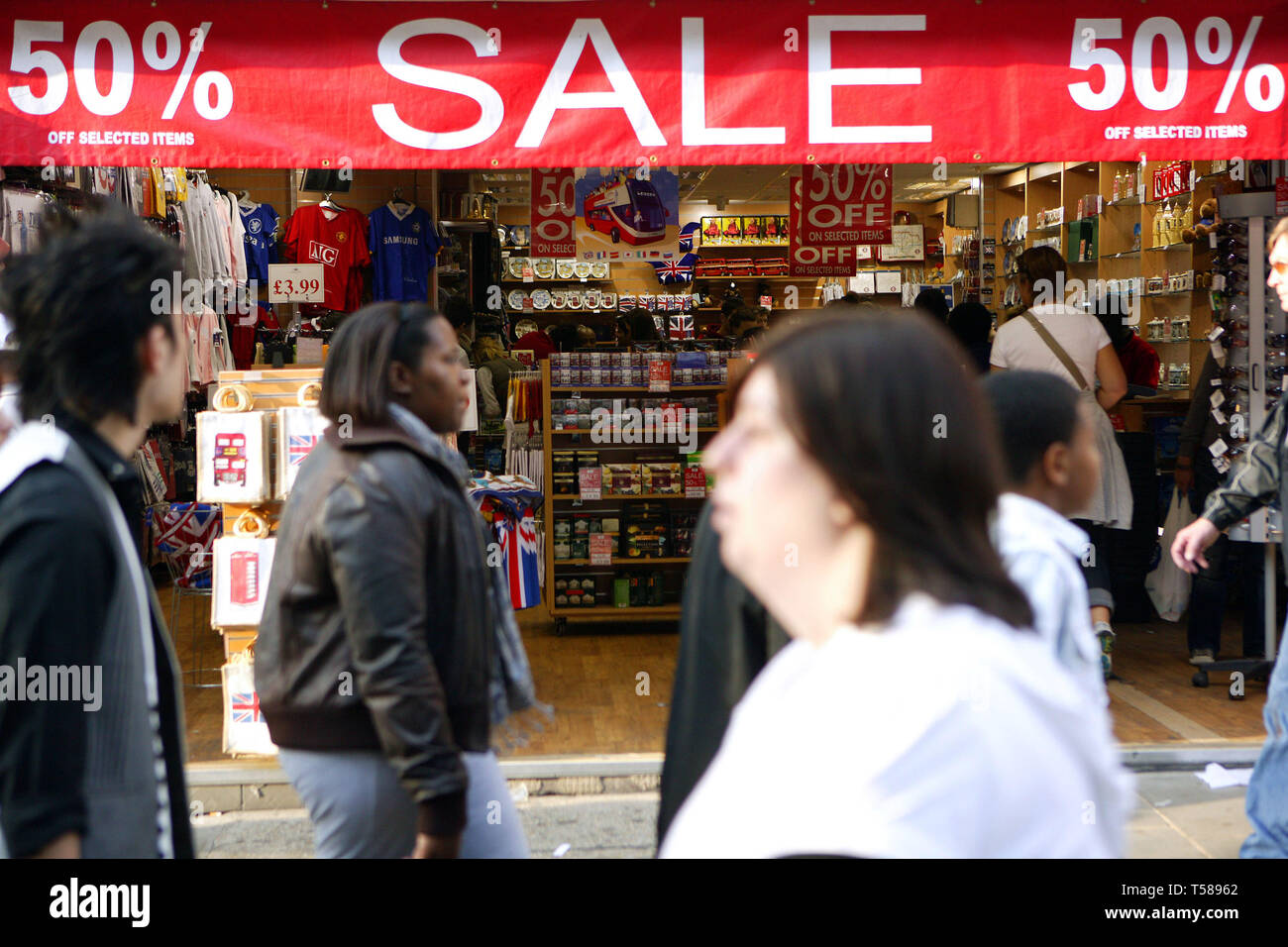 50 oxford street hi-res stock photography and images - Alamy