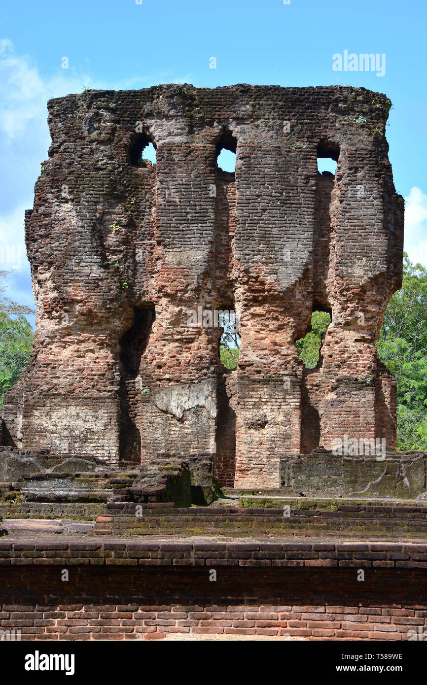 The Royal Palace, Polonnaruva, Sri Lanka Stock Photo - Alamy