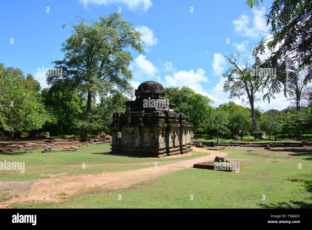God Shiva Devalaya Hindu Temple, Polonnaruva, Sri Lanka Stock Photo - Alamy