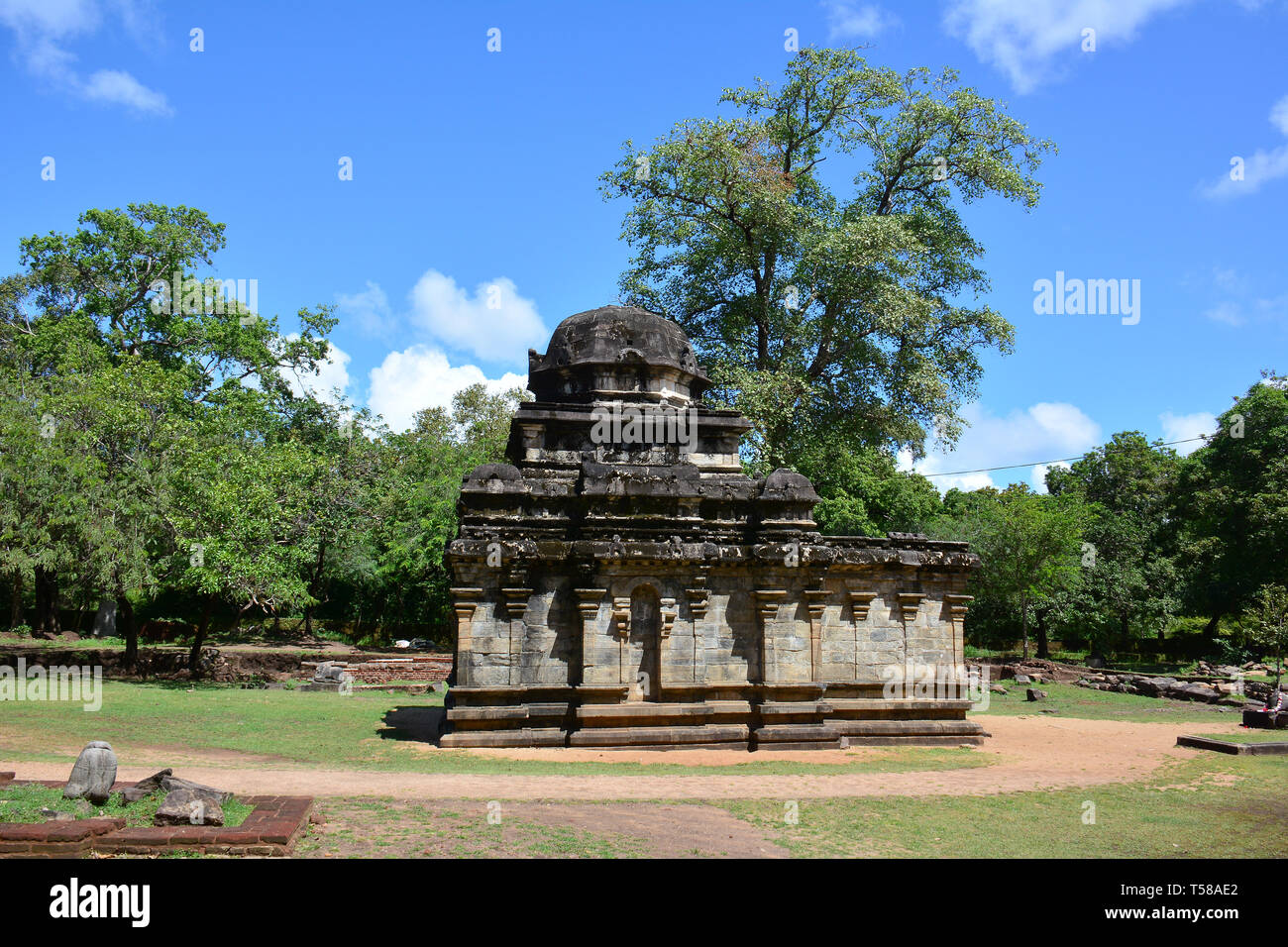 God Shiva Devalaya Hindu Temple, Polonnaruva, Sri Lanka Stock Photo - Alamy