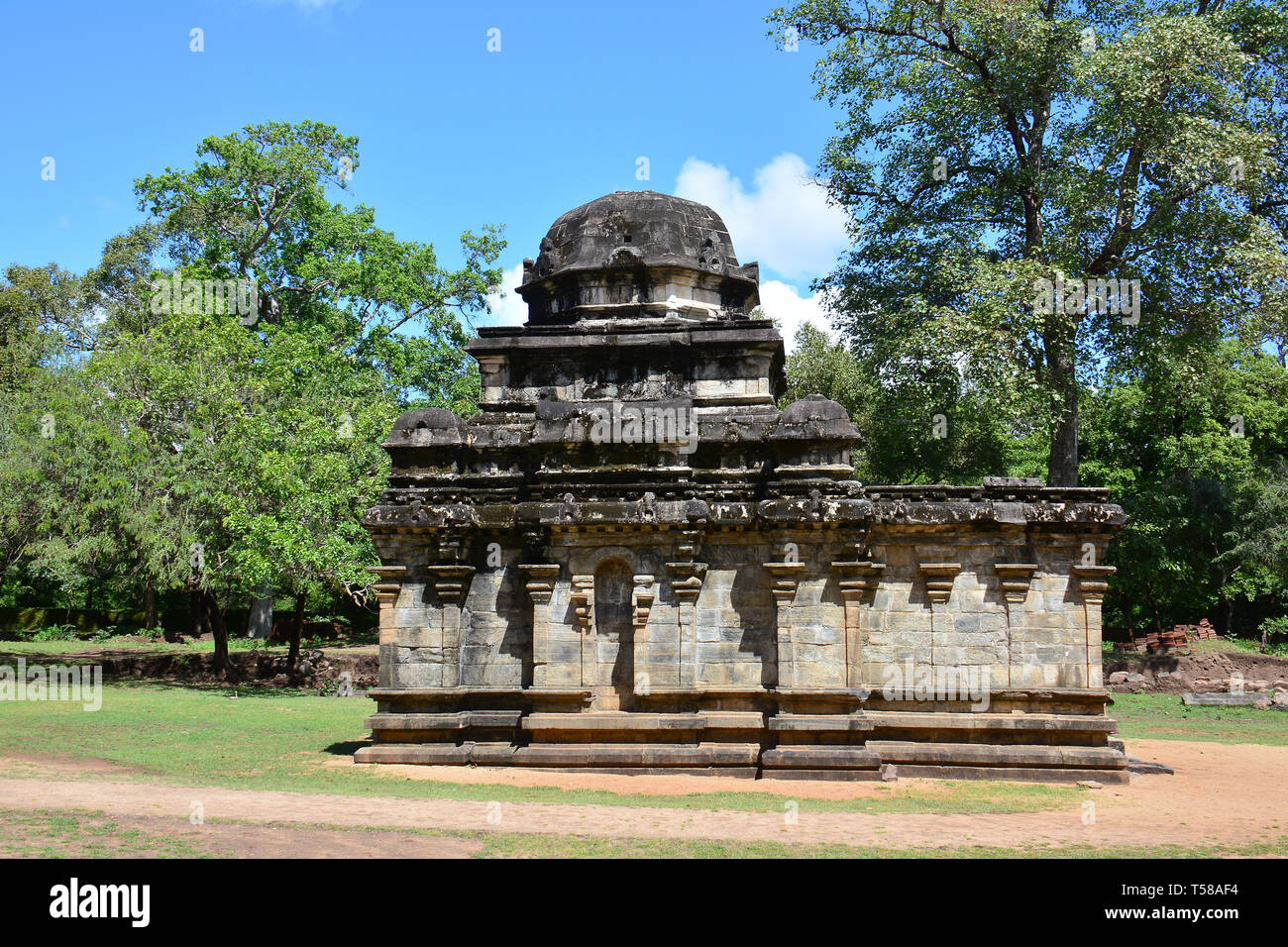 God Shiva Devalaya Hindu Temple, Polonnaruva, Sri Lanka Stock Photo - Alamy
