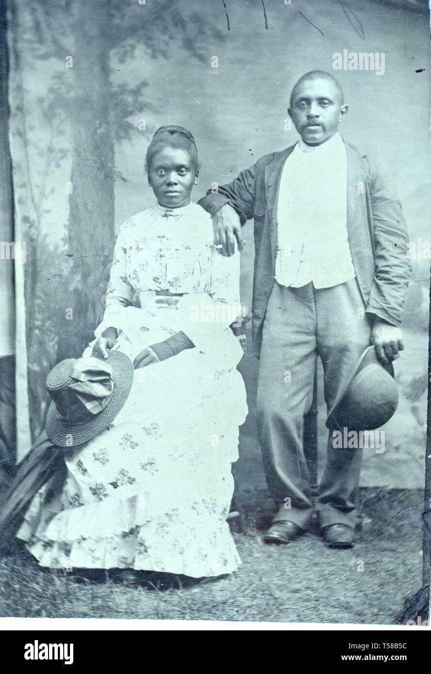 19th century photographers studio hi-res stock photography and images ...