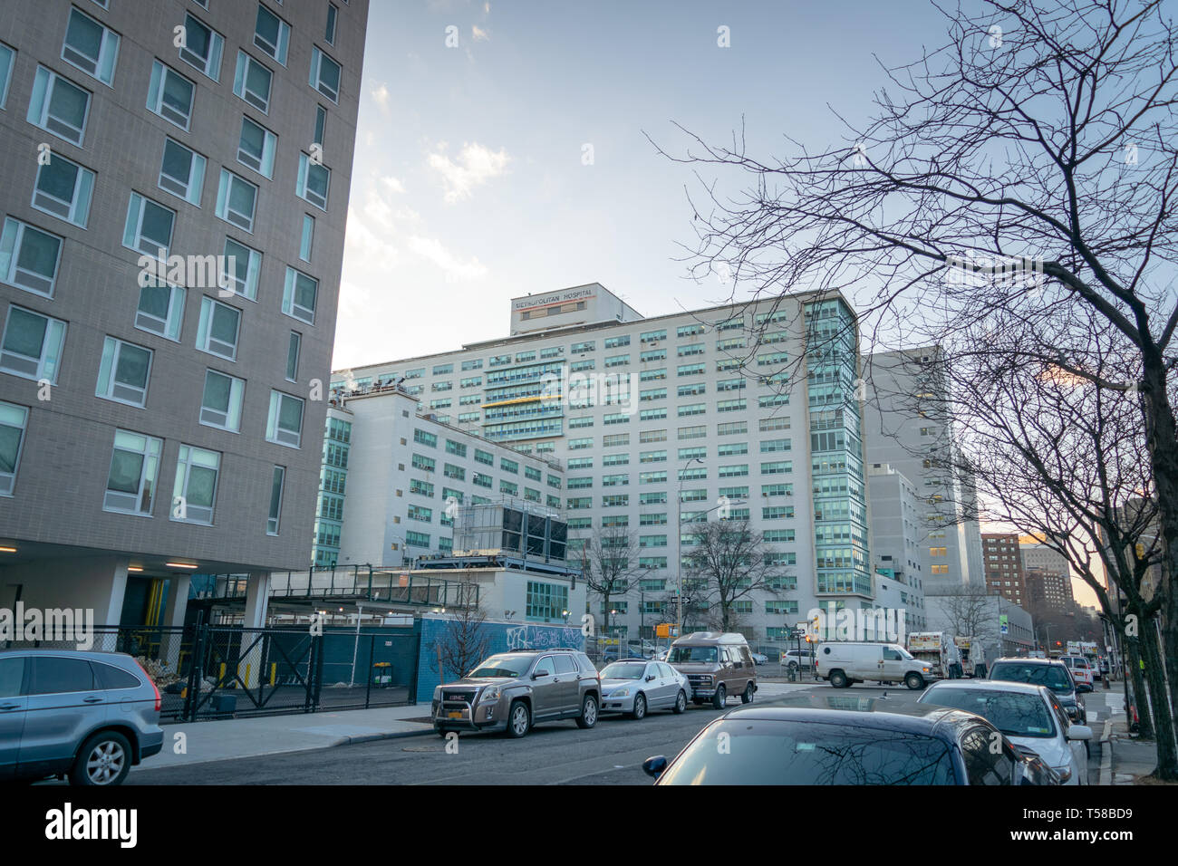 Metropolitan hospital, nyc hi-res stock photography and images - Alamy
