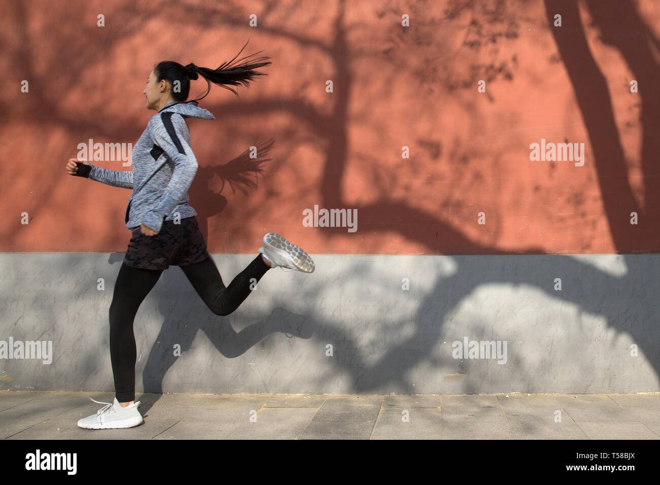 Indian running marathon hi-res stock photography and images - Alamy