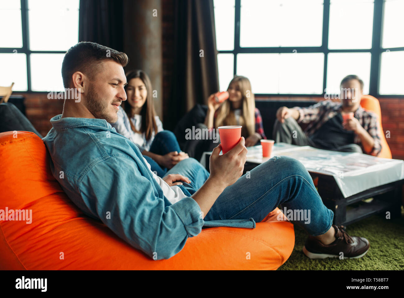 End of school party hi-res stock photography and images - Alamy