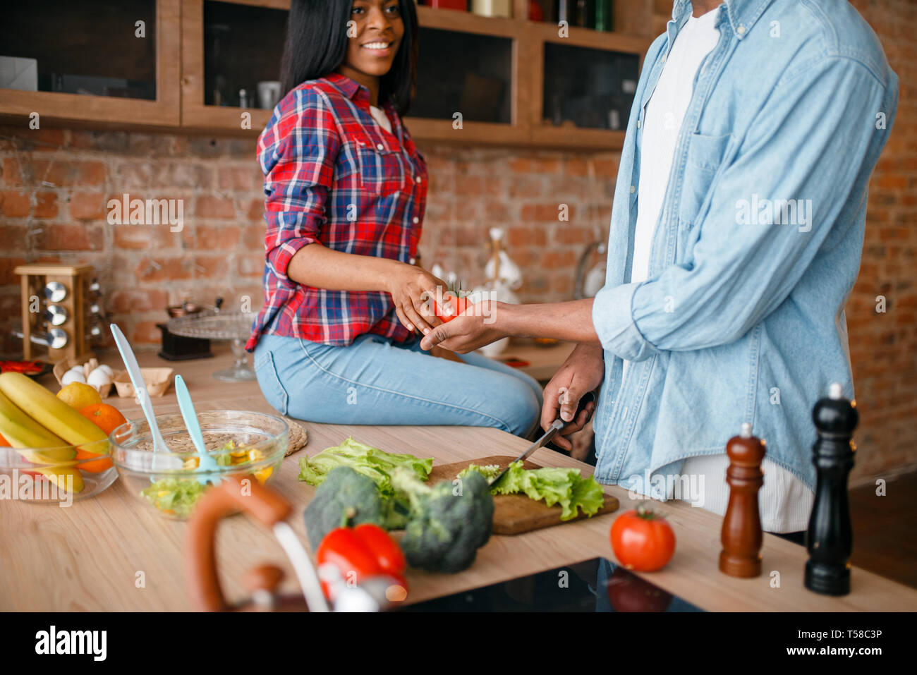 African american couple cooking kitchen hi-res stock photography and ...