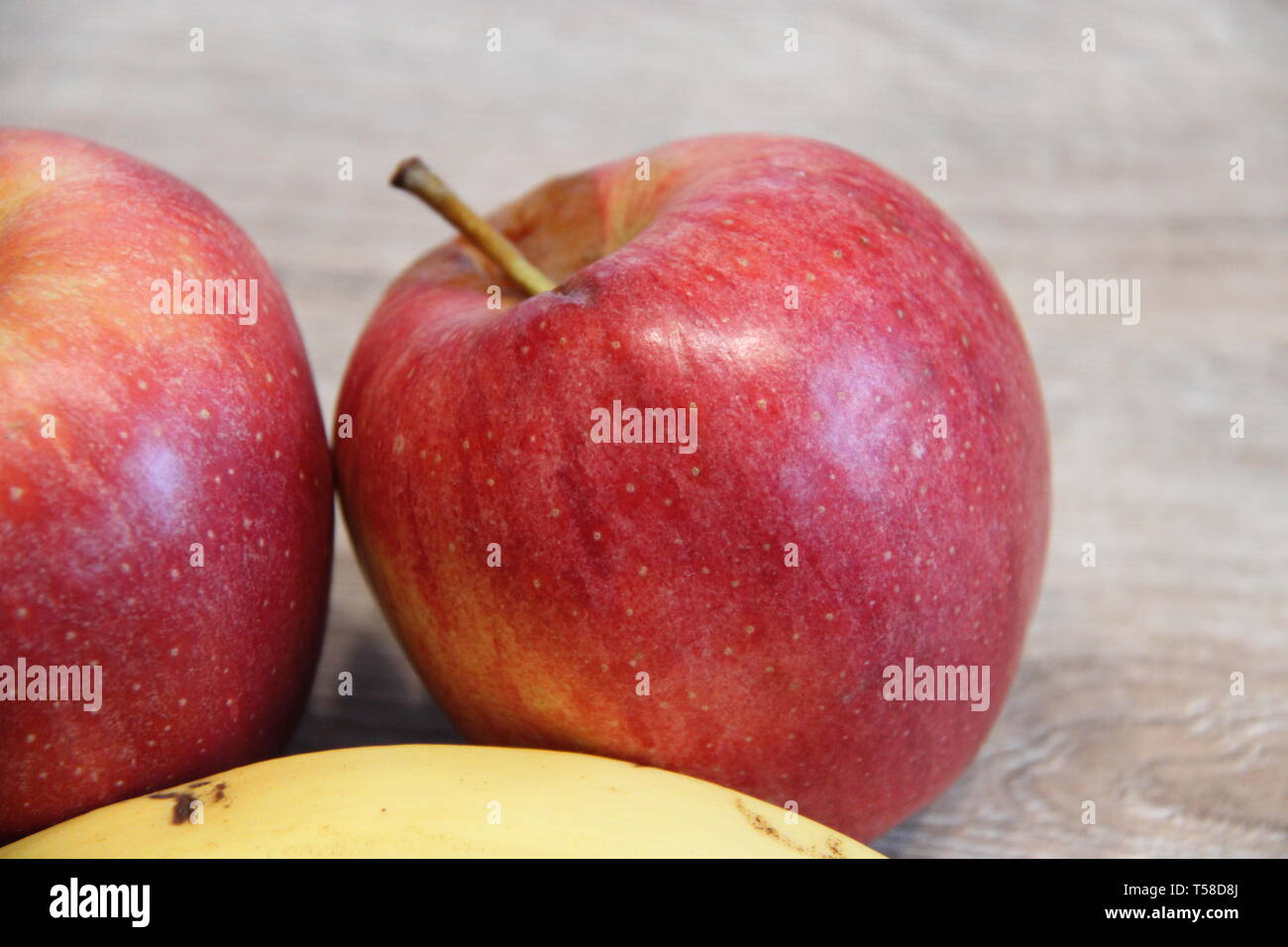 Apfel orange hi-res stock photography and images - Alamy