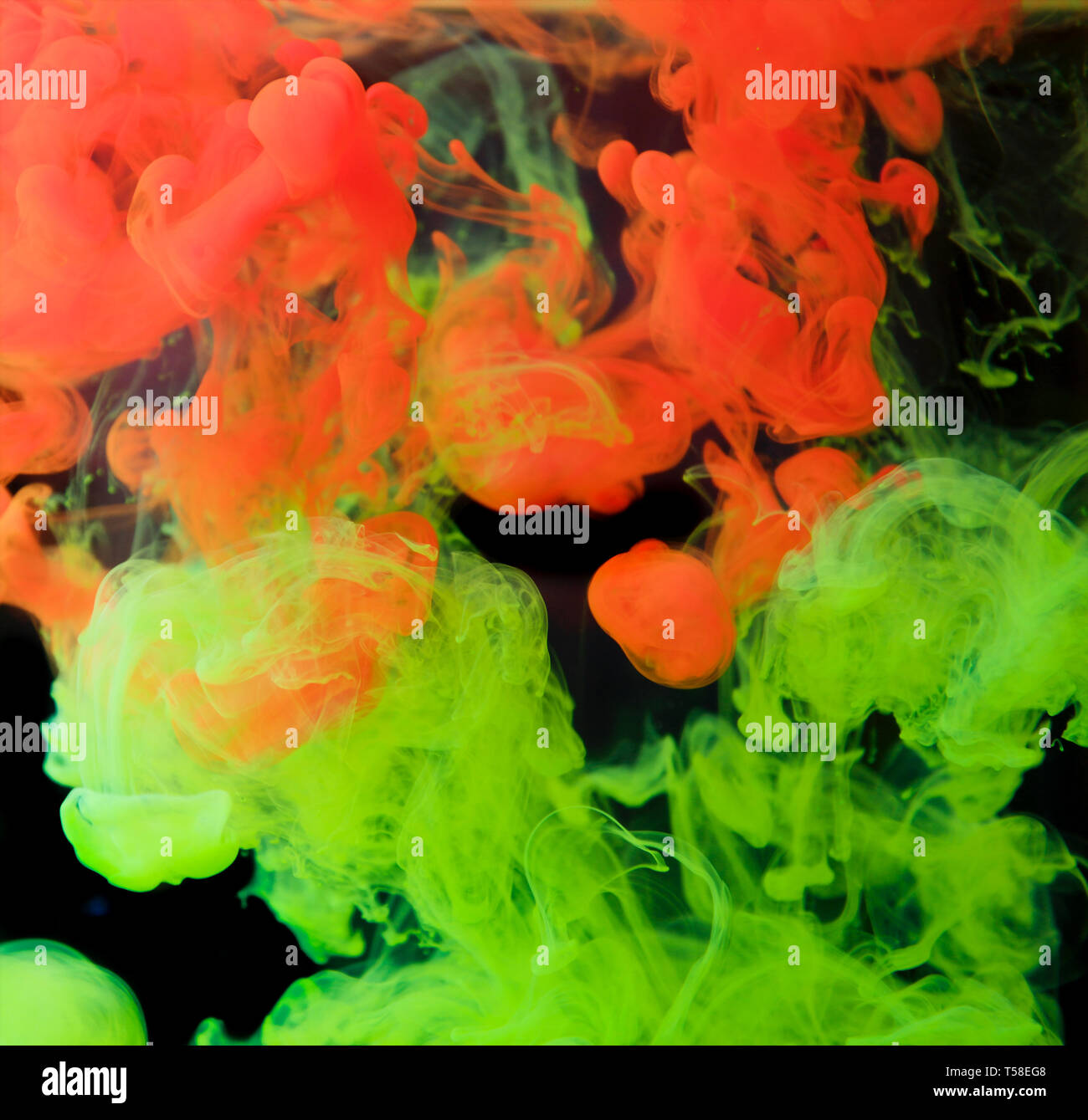 Fluid abstraction hi-res stock photography and images - Alamy