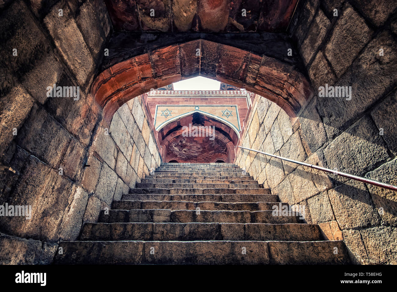 inside the Humayun's Tomb in New Delhi Stock Photo - Alamy