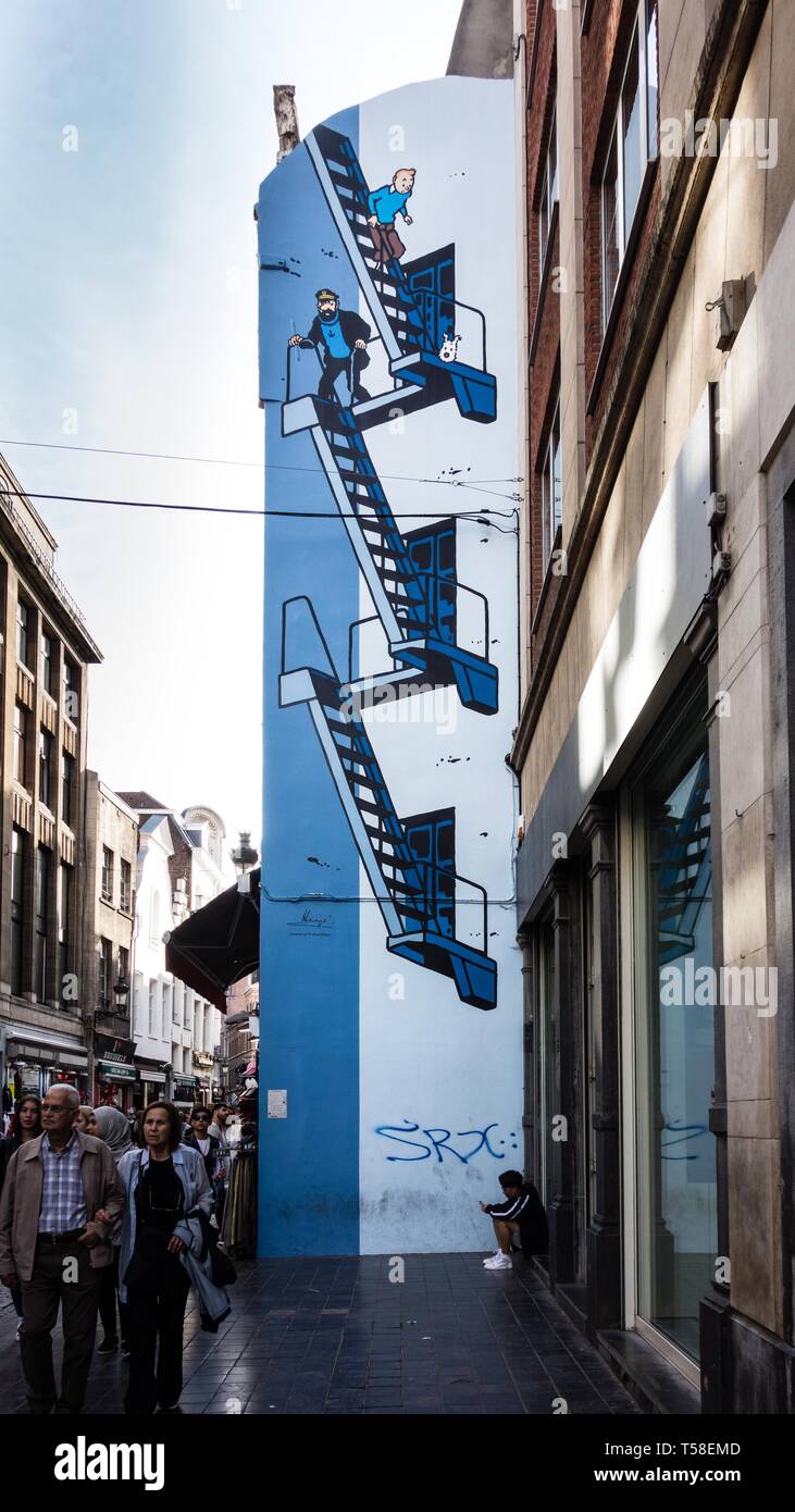 Tim and struppi graffiti on house facade hi-res stock photography and ...