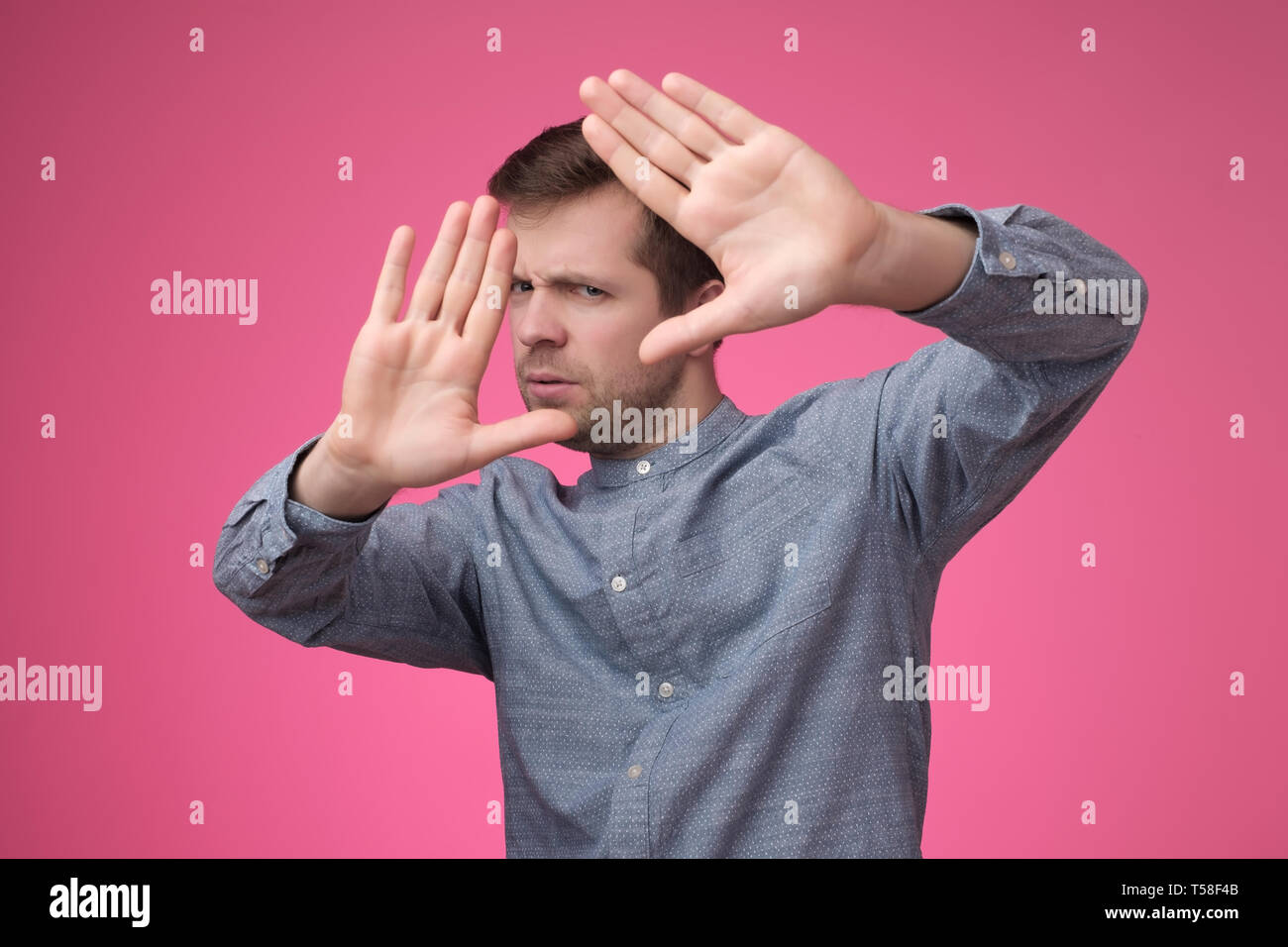 Refusal hi-res stock photography and images - Alamy