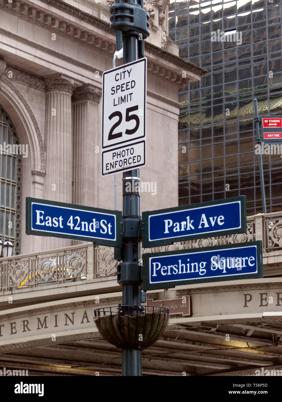 Street signs in Midtown Manhattan, New York City, USA Stock Photo - Alamy