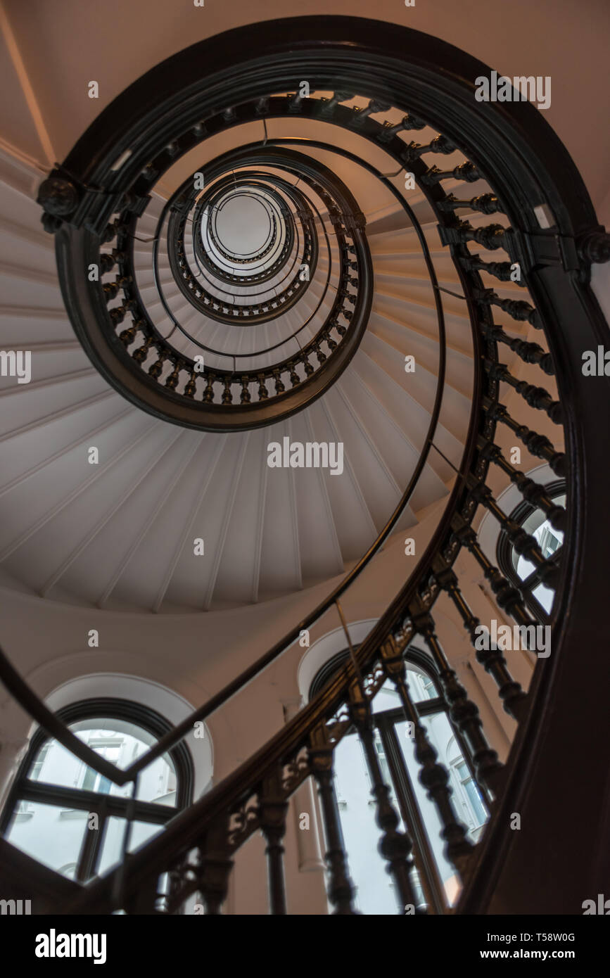 Spiral staircase looking up hi-res stock photography and images - Alamy