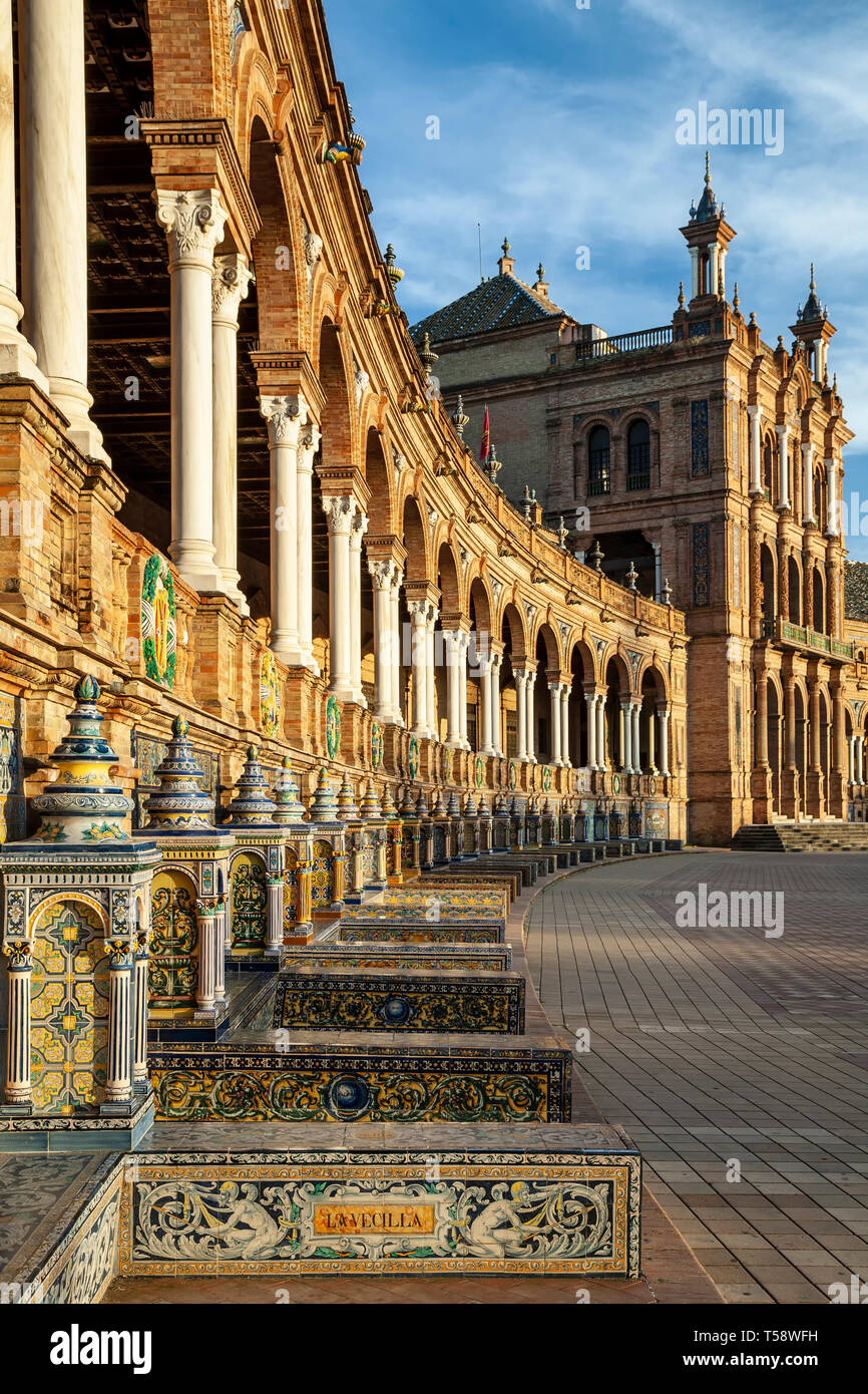 Monuments architecture hi-res stock photography and images - Alamy