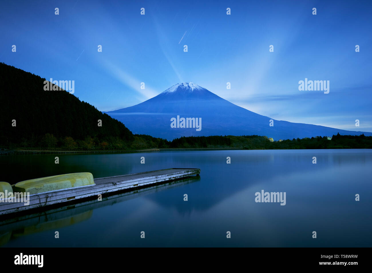 Night view of boat pier and Mount Fuji from lake Tanuki, Shizuoka Stock ...