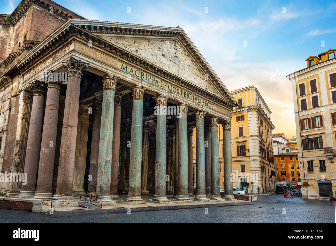 Ancient Pantheon in Rome at cloudy sunrise, Italy Stock Photo - Alamy