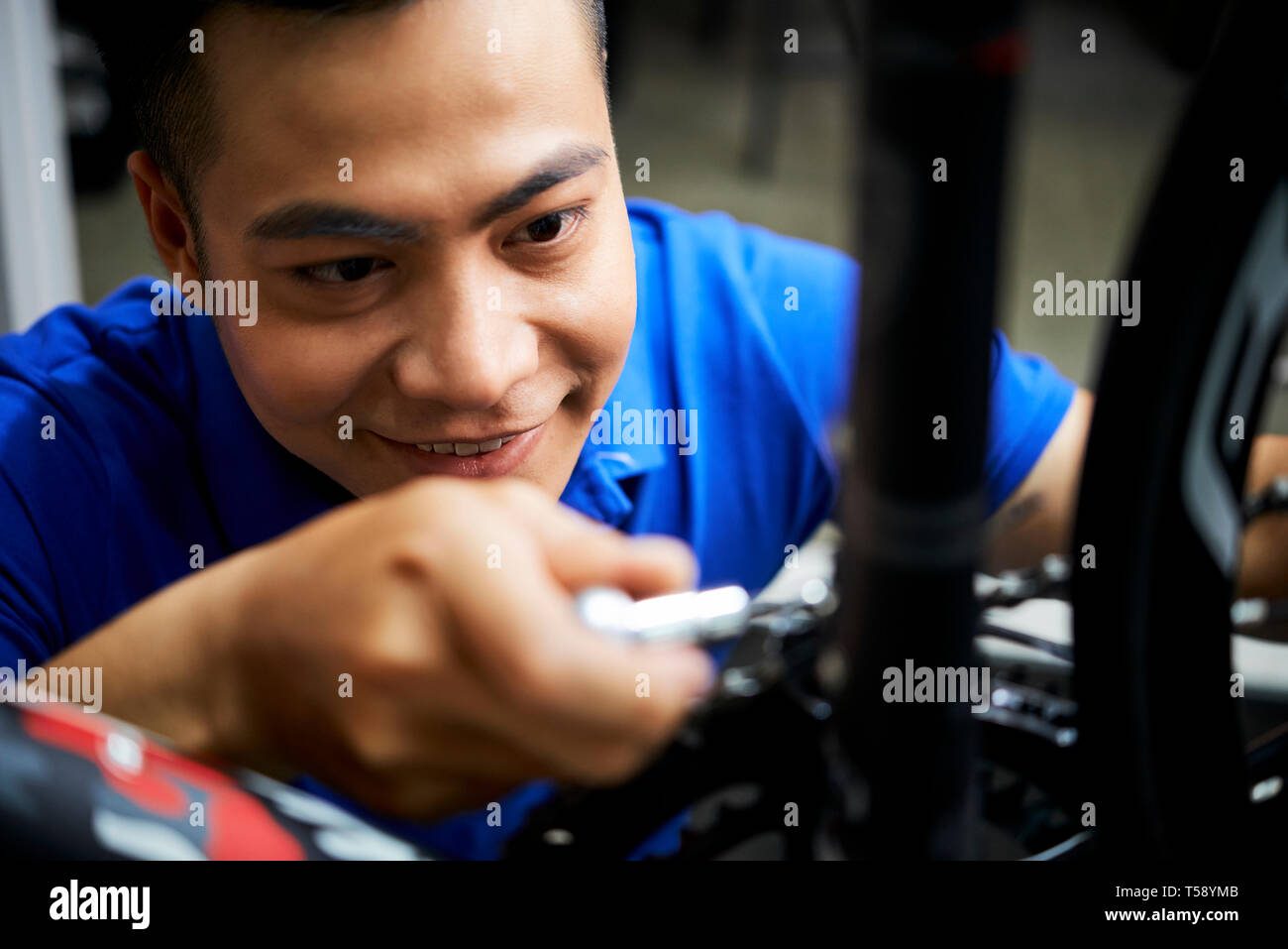Business cycle hi-res stock photography and images - Alamy