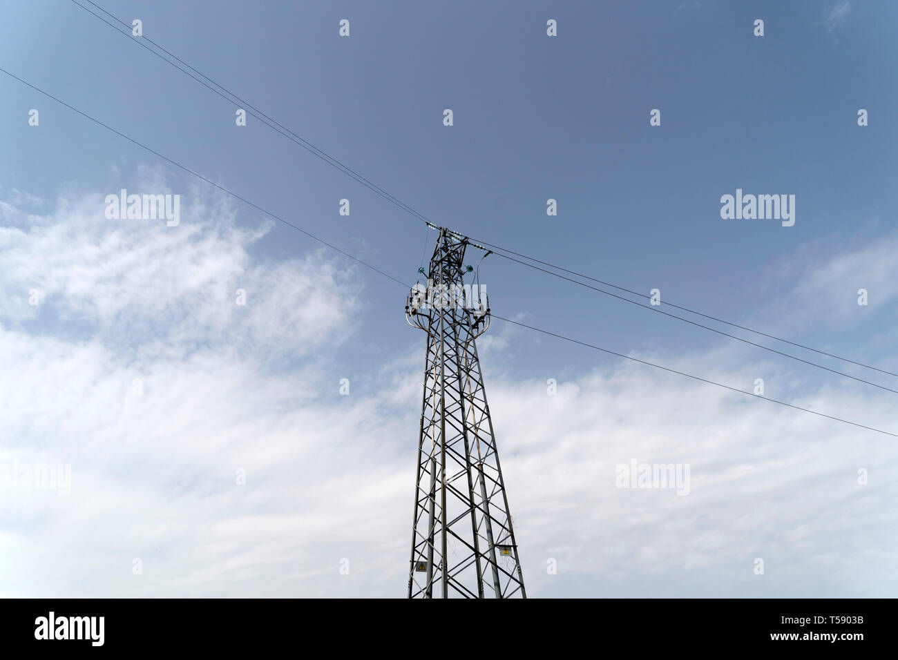 High voltage underground power cable hi-res stock photography and ...