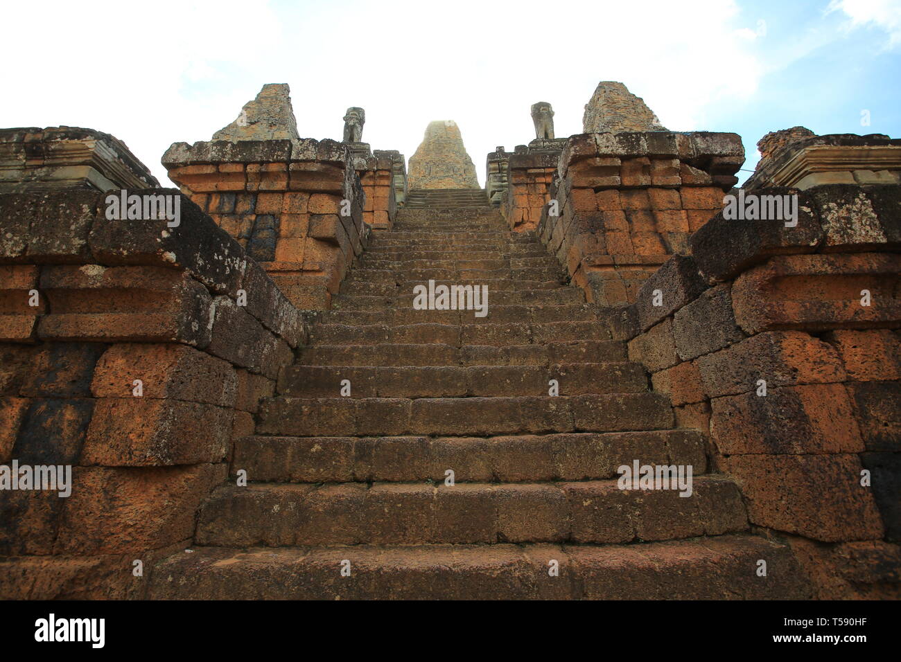 Pre Rup ruins in angkor wat Stock Photo - Alamy