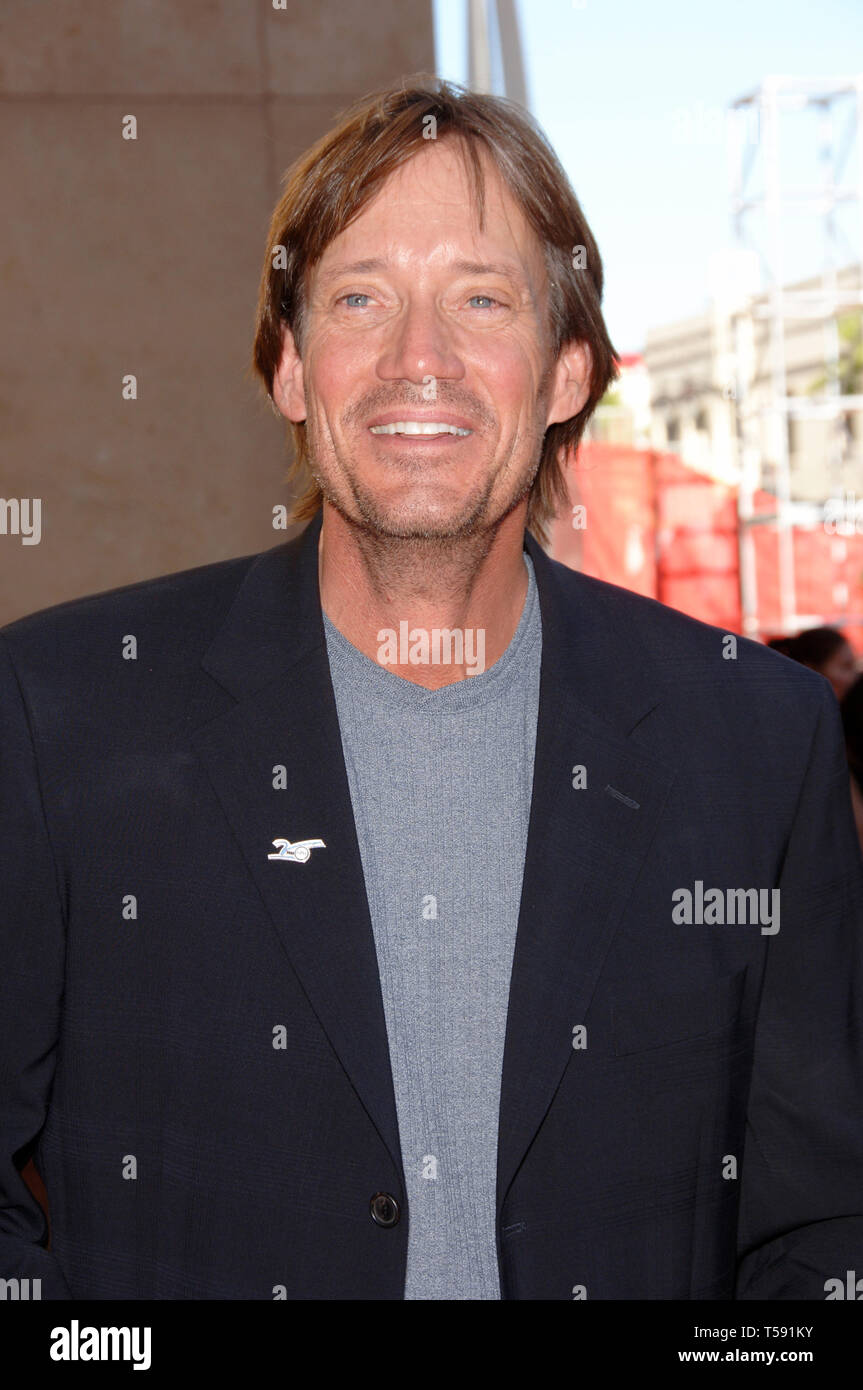 LOS ANGELES, CA. July 12, 2006: Actor KEVIN SORBO at the 2006 ESPYS ...